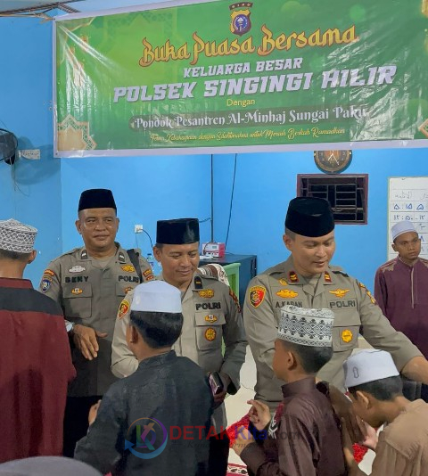 Operasi Tertib Ramadhan 2025, Polsek Singhil Bukber Dengan Ponpes Al ...